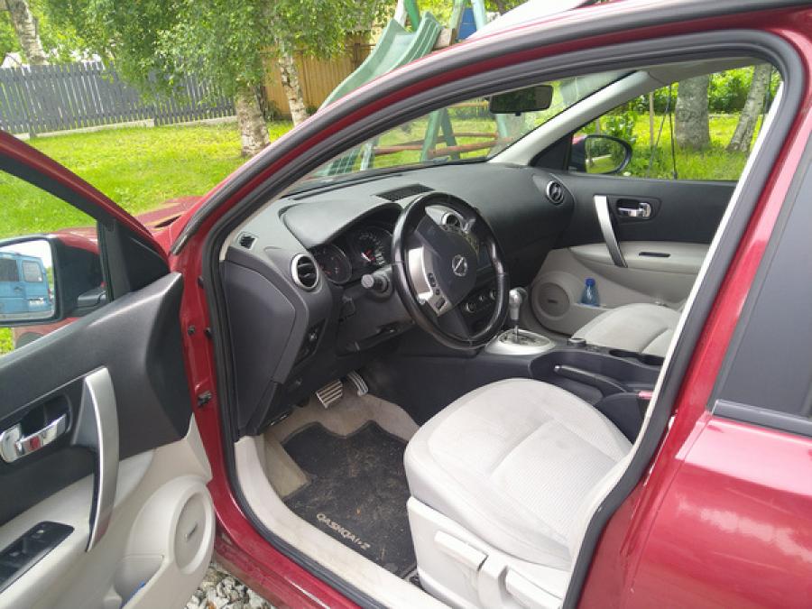 Nissan qashqai+2 2010 Tallina, ar dzinēja tilpumu 2.00 L un nobraukumu 362 tūkst. km par 4000 €, foto 5 vietnē AUTOMOTO.COM.LV