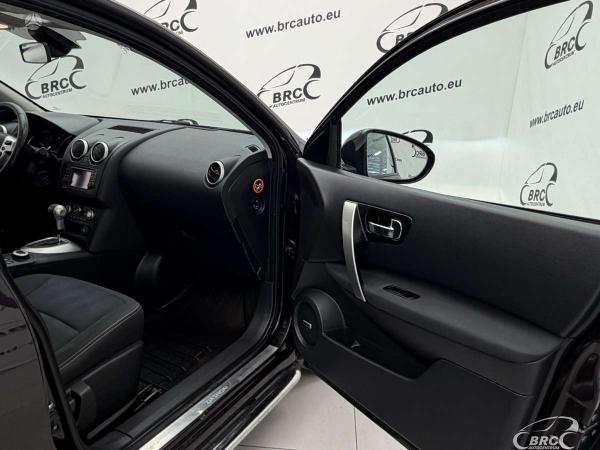 Sarkans Nissan qashqai+2 2011 Viļņa, ar dzinēja tilpumu 2.00 L un nobraukumu 179 tūkst. km par 5299 €, foto 9 vietnē AUTOMOTO.COM.LV