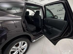 Sarkans Nissan qashqai+2 2011 Viļņa, ar dzinēja tilpumu 2.00 L un nobraukumu 179 tūkst. km par 5299 €, foto 15 vietnē AUTOMOTO.COM.LV