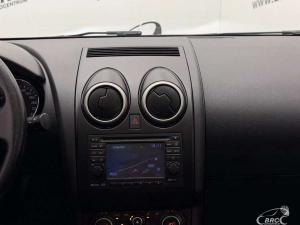Sarkans Nissan qashqai+2 2011 Viļņa, ar dzinēja tilpumu 2.00 L un nobraukumu 179 tūkst. km par 5299 €, foto 18 vietnē AUTOMOTO.COM.LV