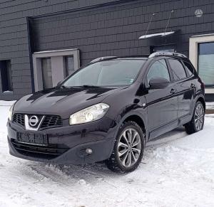 Red Nissan qashqai+2 2012 in Kaunas, with an engine capacity of 1.46 L and mileage of 214 thousand km for 5300 €, photo  on AUTOMOTO.COM.LV