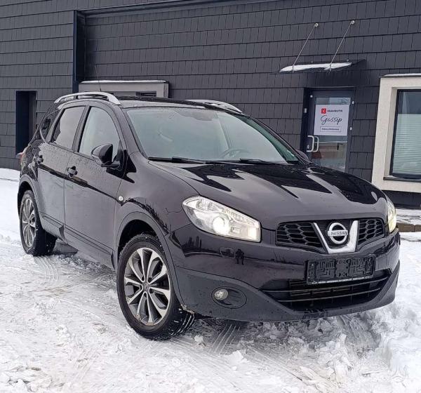 Sarkans Nissan qashqai+2 2012 Kauņa, ar dzinēja tilpumu 1.46 L un nobraukumu 214 tūkst. km par 5300 €, foto 2 vietnē AUTOMOTO.COM.LV