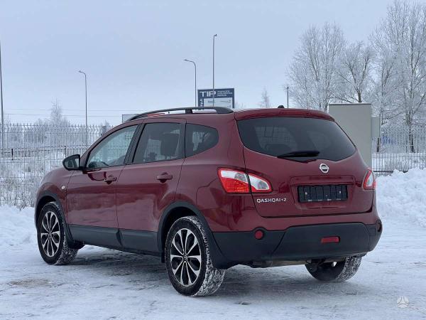 Sarkans Nissan qashqai+2 2013 Tauragė, ar dzinēja tilpumu 1.60 L un nobraukumu 311 tūkst. km par 5500 €, foto 8 vietnē AUTOMOTO.COM.LV