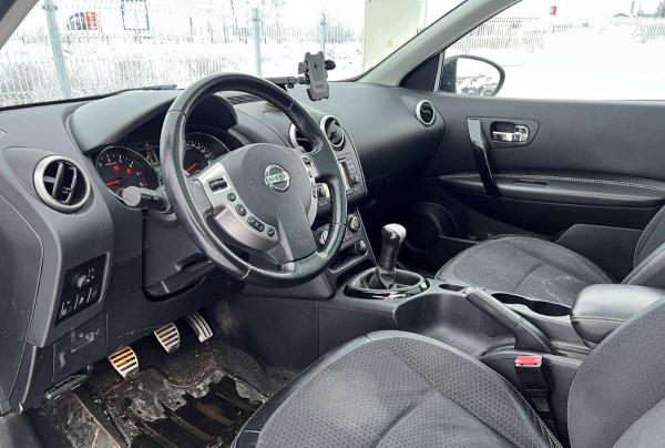 Sarkans Nissan qashqai+2 2013 Tauragė, ar dzinēja tilpumu 1.60 L un nobraukumu 311 tūkst. km par 5500 €, foto 9 vietnē AUTOMOTO.COM.LV