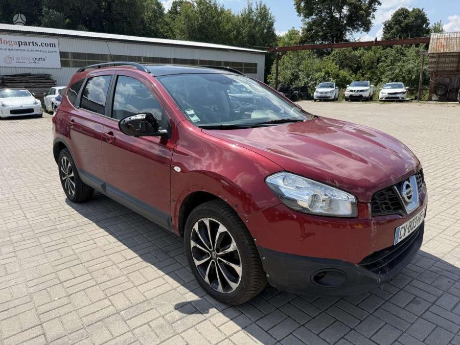 Sarkans Nissan qashqai+2 2013 Kauņa, ar dzinēja tilpumu 1.60 L un nobraukumu 220 tūkst. km par 3800 €, foto 3 vietnē AUTOMOTO.COM.LV