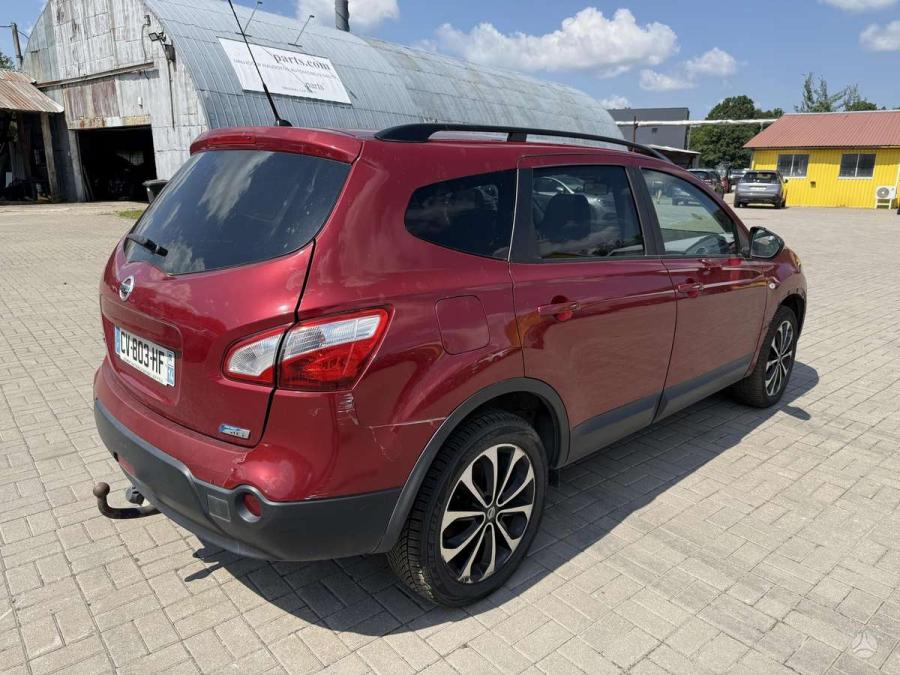 Sarkans Nissan qashqai+2 2013 Kauņa, ar dzinēja tilpumu 1.60 L un nobraukumu 220 tūkst. km par 3800 €, foto 4 vietnē AUTOMOTO.COM.LV