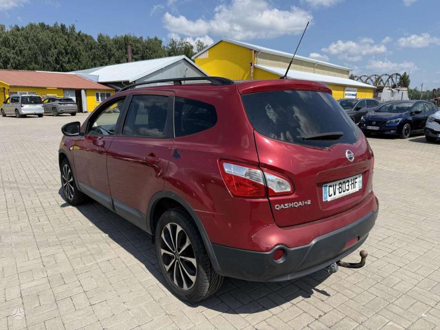 Sarkans Nissan qashqai+2 2013 Kauņa, ar dzinēja tilpumu 1.60 L un nobraukumu 220 tūkst. km par 3800 €, foto 5 vietnē AUTOMOTO.COM.LV