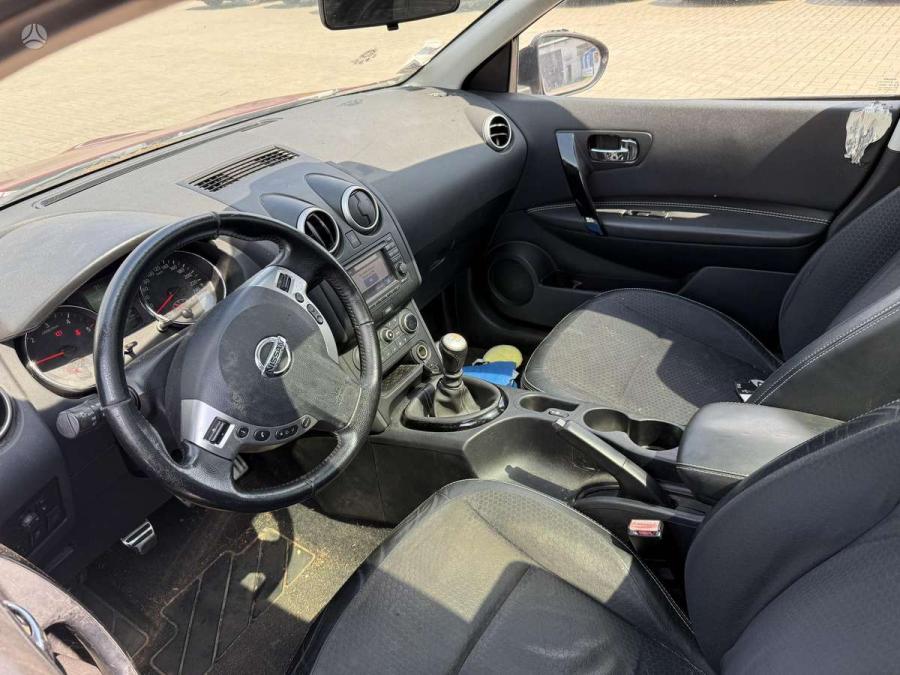 Sarkans Nissan qashqai+2 2013 Kauņa, ar dzinēja tilpumu 1.60 L un nobraukumu 220 tūkst. km par 3800 €, foto 11 vietnē AUTOMOTO.COM.LV
