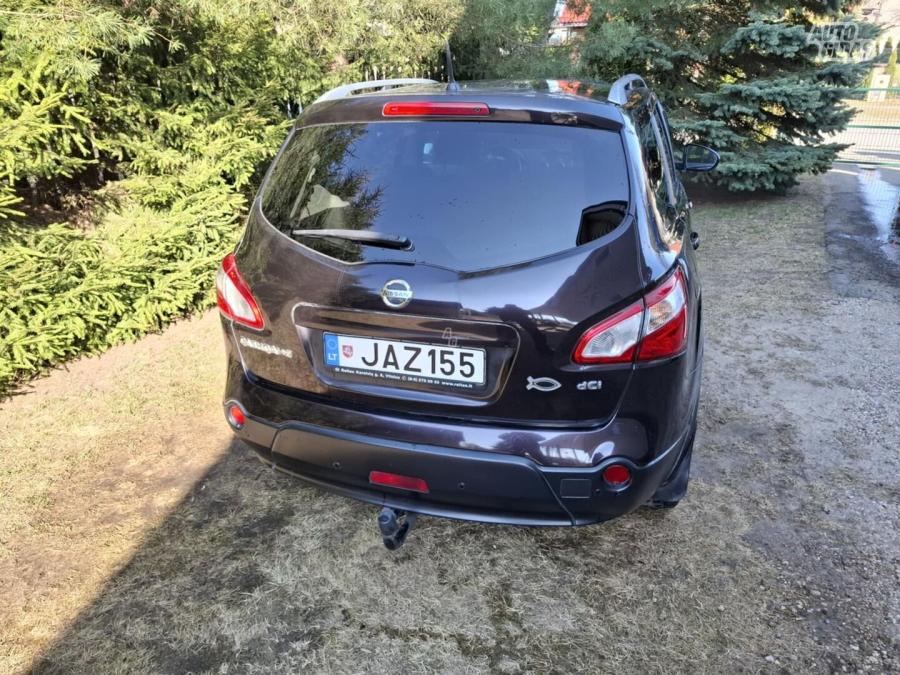 Violet Nissan qashqai+2 2011 in Vilnius, with an engine capacity of 1.60 L and mileage of 196 thousand km for 5950 €, photo 3 on AUTOMOTO.COM.LV
