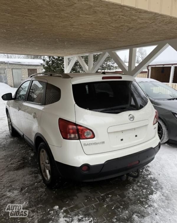 White Nissan qashqai+2 2009 in Marijampole, with an engine capacity of 1.50 L and mileage of 300 thousand km for 3950 €, photo 2 on AUTOMOTO.COM.LV