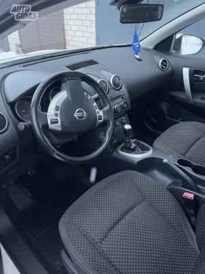 Balts Nissan qashqai+2 2009 Marijampole, ar dzinēja tilpumu 1.50 L un nobraukumu 300 tūkst. km par 3950 €, foto 3 vietnē AUTOMOTO.COM.LV