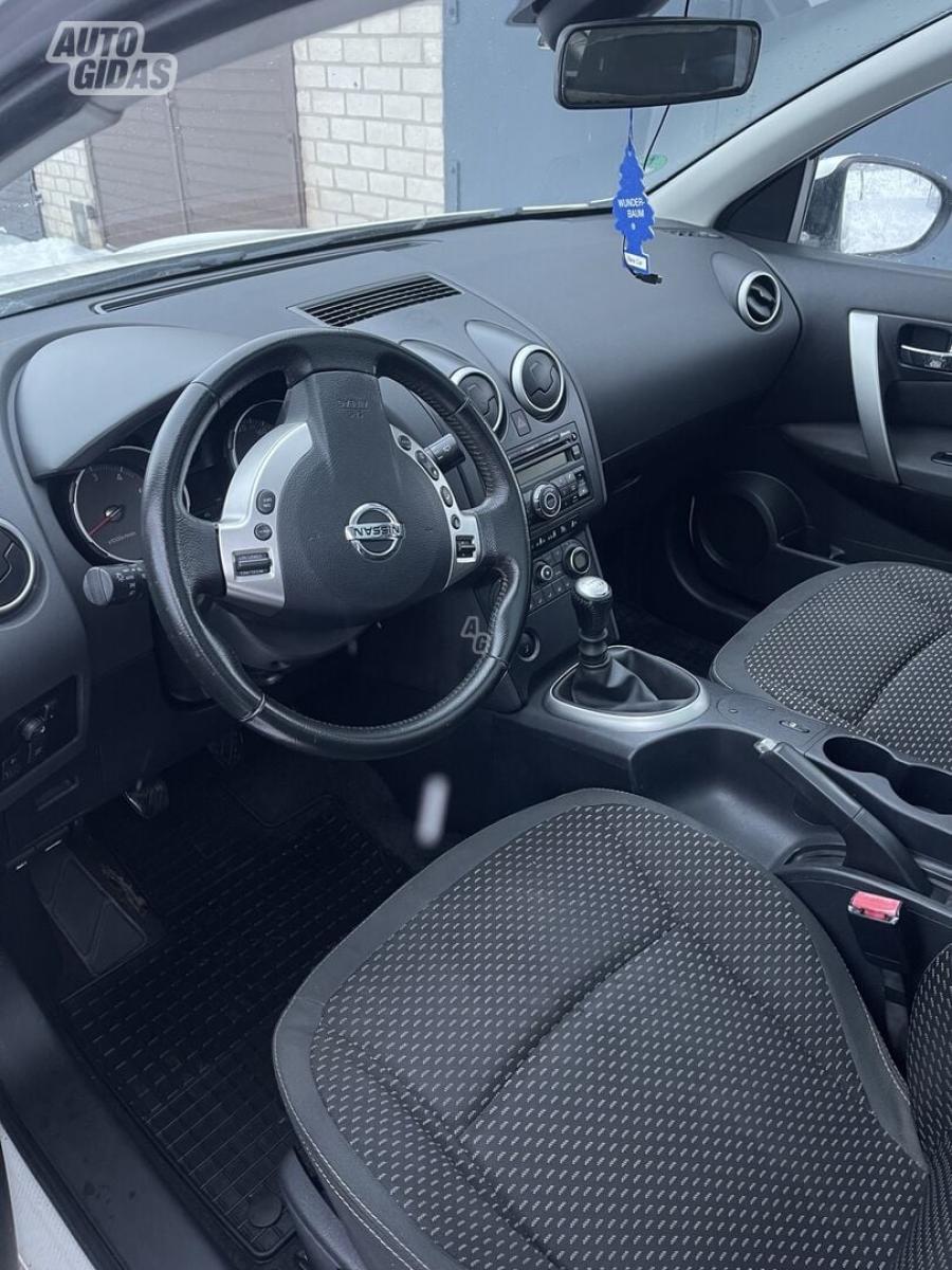 Balts Nissan qashqai+2 2009 Marijampole, ar dzinēja tilpumu 1.50 L un nobraukumu 300 tūkst. km par 3950 €, foto 3 vietnē AUTOMOTO.COM.LV