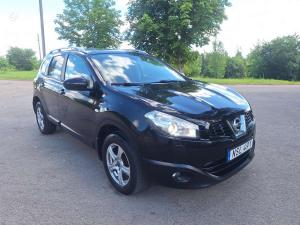 White Nissan qashqai+2 2009 in Kelme, with an engine capacity of 1.50 L and mileage of 282 thousand km for 4350 €, photo 4 on AUTOMOTO.COM.LV