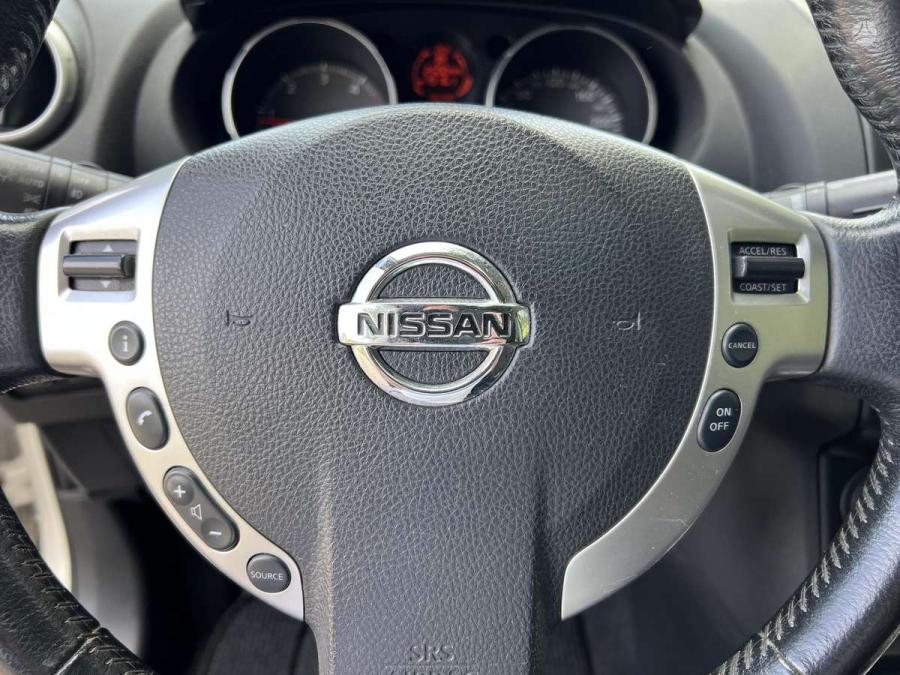 White Nissan qashqai+2 2009 in Vilnius, with an engine capacity of 2.00 L and mileage of 250 thousand km for 3499 €, photo 22 on AUTOMOTO.COM.LV