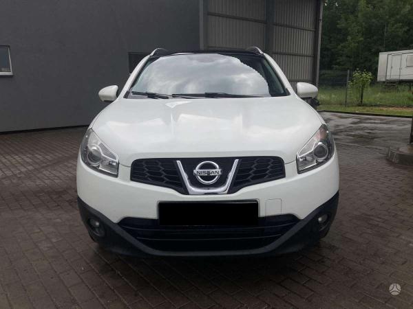 White Nissan qashqai+2 2010 in Marijampole, with an engine capacity of 1.46 L and mileage of 247 thousand km for 4150 €, photo 2 on AUTOMOTO.COM.LV