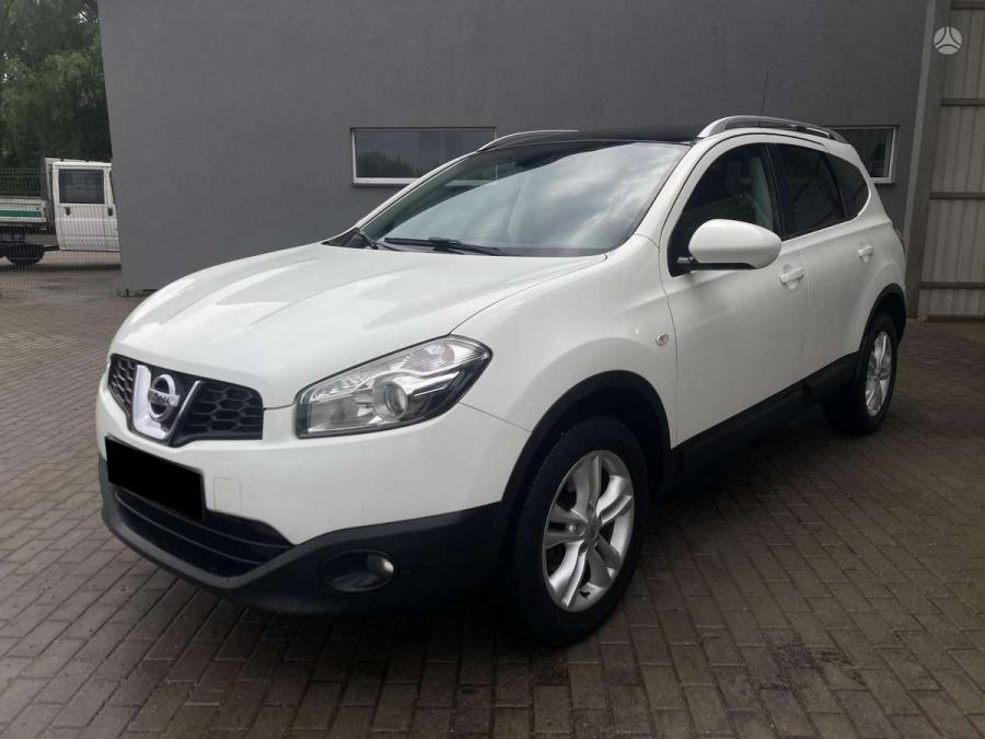 White Nissan qashqai+2 2010 in Marijampole, with an engine capacity of 1.46 L and mileage of 247 thousand km for 4150 €, photo 4 on AUTOMOTO.COM.LV