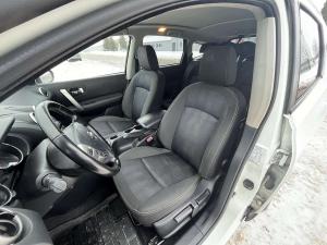 White Nissan qashqai+2 2011 in Taurage, with an engine capacity of 1.46 L and mileage of 290 thousand km for 4900 €, photo 13 on AUTOMOTO.COM.LV