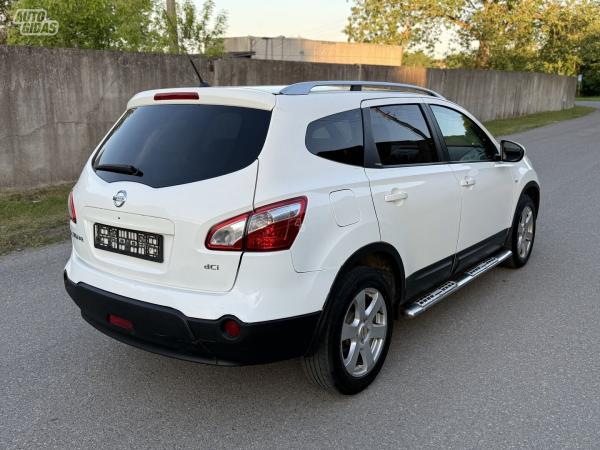 White Nissan qashqai+2 2011 in Vilnius, with an engine capacity of 2.00 L and mileage of 233 thousand km for 4999 €, photo 8 on AUTOMOTO.COM.LV