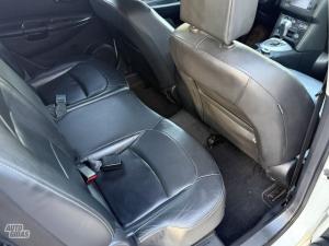 White Nissan qashqai+2 2011 in Vilnius, with an engine capacity of 2.00 L and mileage of 233 thousand km for 4999 €, photo 16 on AUTOMOTO.COM.LV