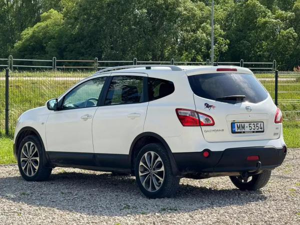 Balts Nissan qashqai+2 2011 Jelgava, ar dzinēja tilpumu 2.00 L un nobraukumu 273 tūkst. km par 5750 €, foto 3 vietnē AUTOMOTO.COM.LV