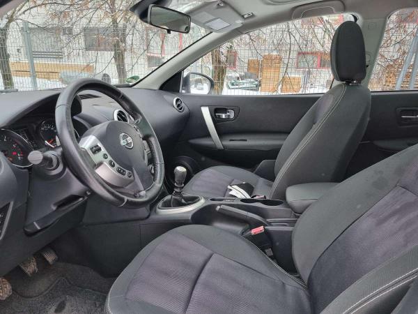 Balts Nissan qashqai+2 2012 Kauņa, ar dzinēja tilpumu 1.60 L un nobraukumu 232 tūkst. km par 5600 €, foto 8 vietnē AUTOMOTO.COM.LV