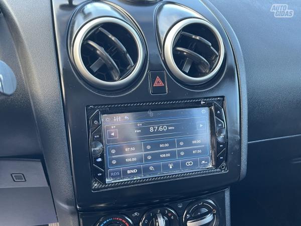 White Nissan qashqai+2 2013 in Marijampole, with an engine capacity of 1.50 L and mileage of 225 thousand km for 4150 €, photo 11 on AUTOMOTO.COM.LV