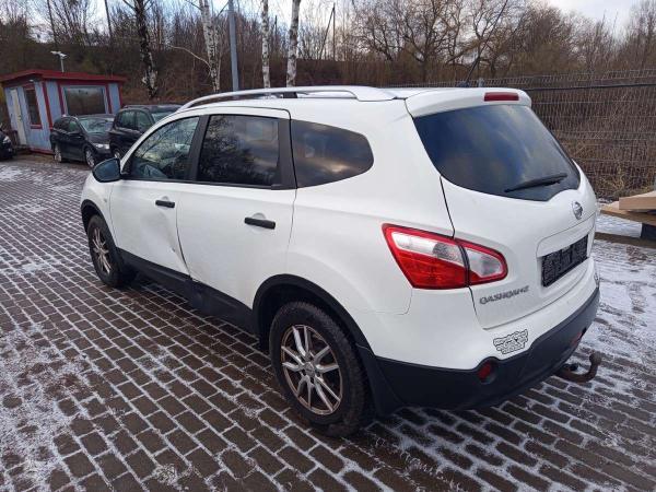 White Nissan qashqai+2 2013 in Marijampole, with an engine capacity of 1.46 L and mileage of 135 thousand km for 5400 €, photo 5 on AUTOMOTO.COM.LV