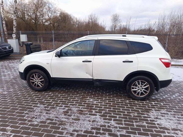 White Nissan qashqai+2 2013 in Marijampole, with an engine capacity of 1.46 L and mileage of 135 thousand km for 5400 €, photo 6 on AUTOMOTO.COM.LV