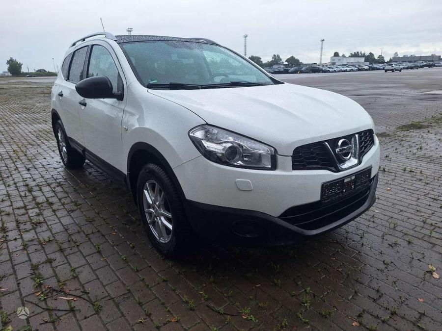 Balts Nissan qashqai+2 2013 Marijampole, ar dzinēja tilpumu 1.46 L un nobraukumu 135 tūkst. km par 6500 €, foto 6 vietnē AUTOMOTO.COM.LV