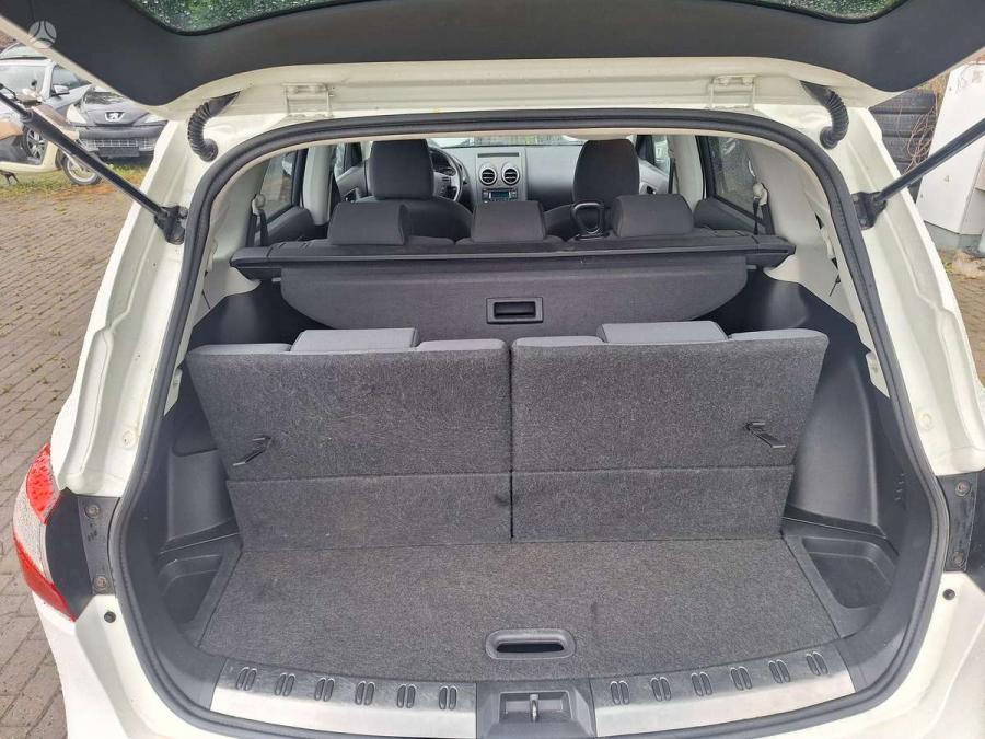 Balts Nissan qashqai+2 2013 Marijampole, ar dzinēja tilpumu 1.46 L un nobraukumu 135 tūkst. km par 6500 €, foto 12 vietnē AUTOMOTO.COM.LV
