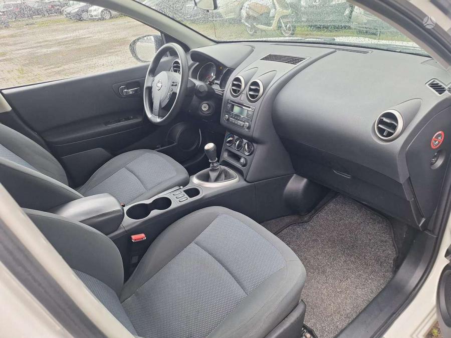 Balts Nissan qashqai+2 2013 Marijampole, ar dzinēja tilpumu 1.46 L un nobraukumu 135 tūkst. km par 6500 €, foto 14 vietnē AUTOMOTO.COM.LV