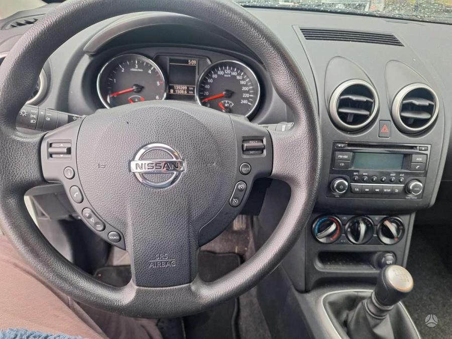 Balts Nissan qashqai+2 2013 Marijampole, ar dzinēja tilpumu 1.46 L un nobraukumu 135 tūkst. km par 6500 €, foto 19 vietnē AUTOMOTO.COM.LV