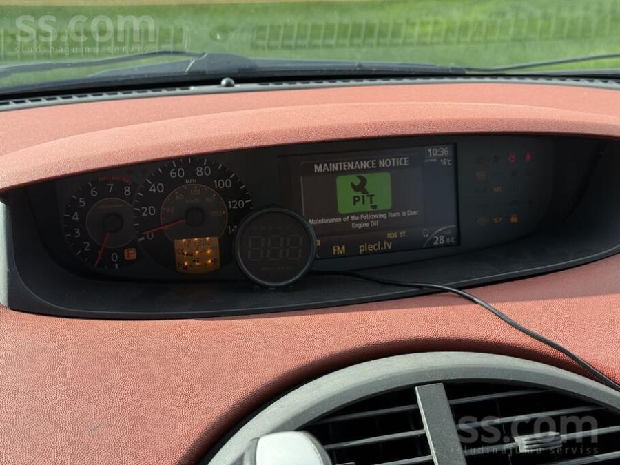 Pelēks Nissan Quest 2004 Rīga, ar dzinēja tilpumu 3.50 L un nobraukumu 121 tūkst. km par 1000 €, foto 24 vietnē AUTOMOTO.COM.LV