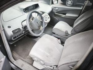 Grey Nissan Quest 2006 in Kaunas, with an engine capacity of 3.50 L and mileage of 200 thousand km for 650 €, photo 5 on AUTOMOTO.COM.LV