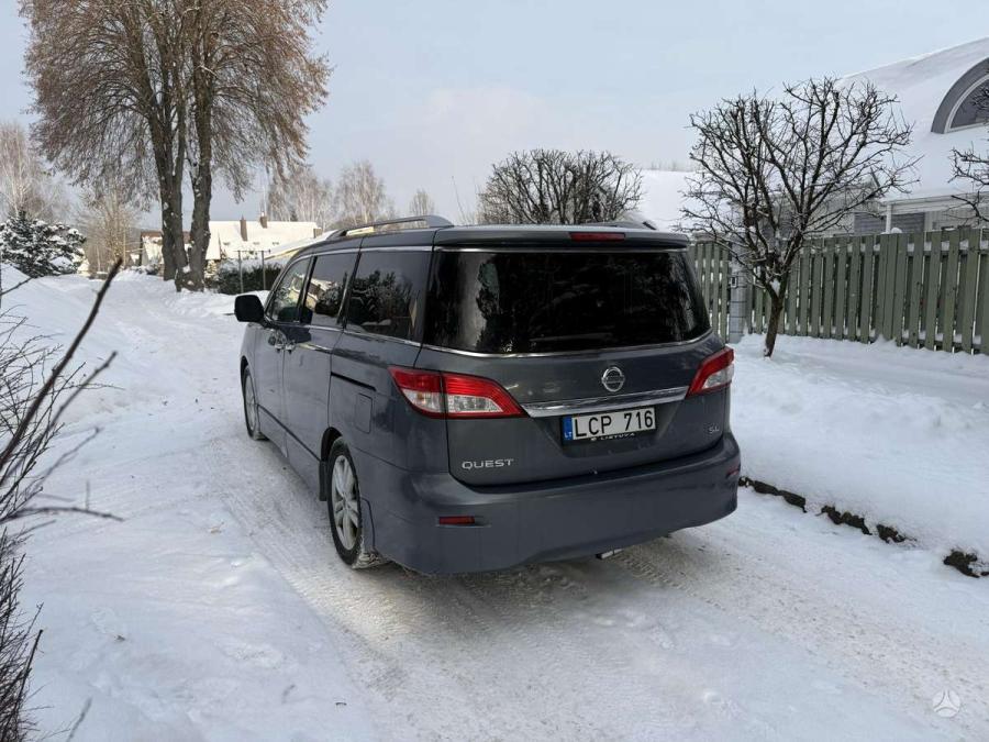 Grey Nissan Quest 2011 in Vilnius, with an engine capacity of 3.50 L and mileage of 150 thousand km for 5200 €, photo 1 on AUTOMOTO.COM.LV