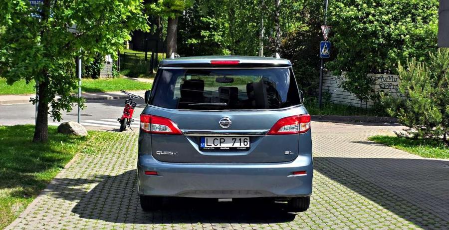 Pelēks Nissan Quest 2011 Viļņa, ar dzinēja tilpumu 3.50 L un nobraukumu 166 tūkst. km par 11500 €, foto 6 vietnē AUTOMOTO.COM.LV
