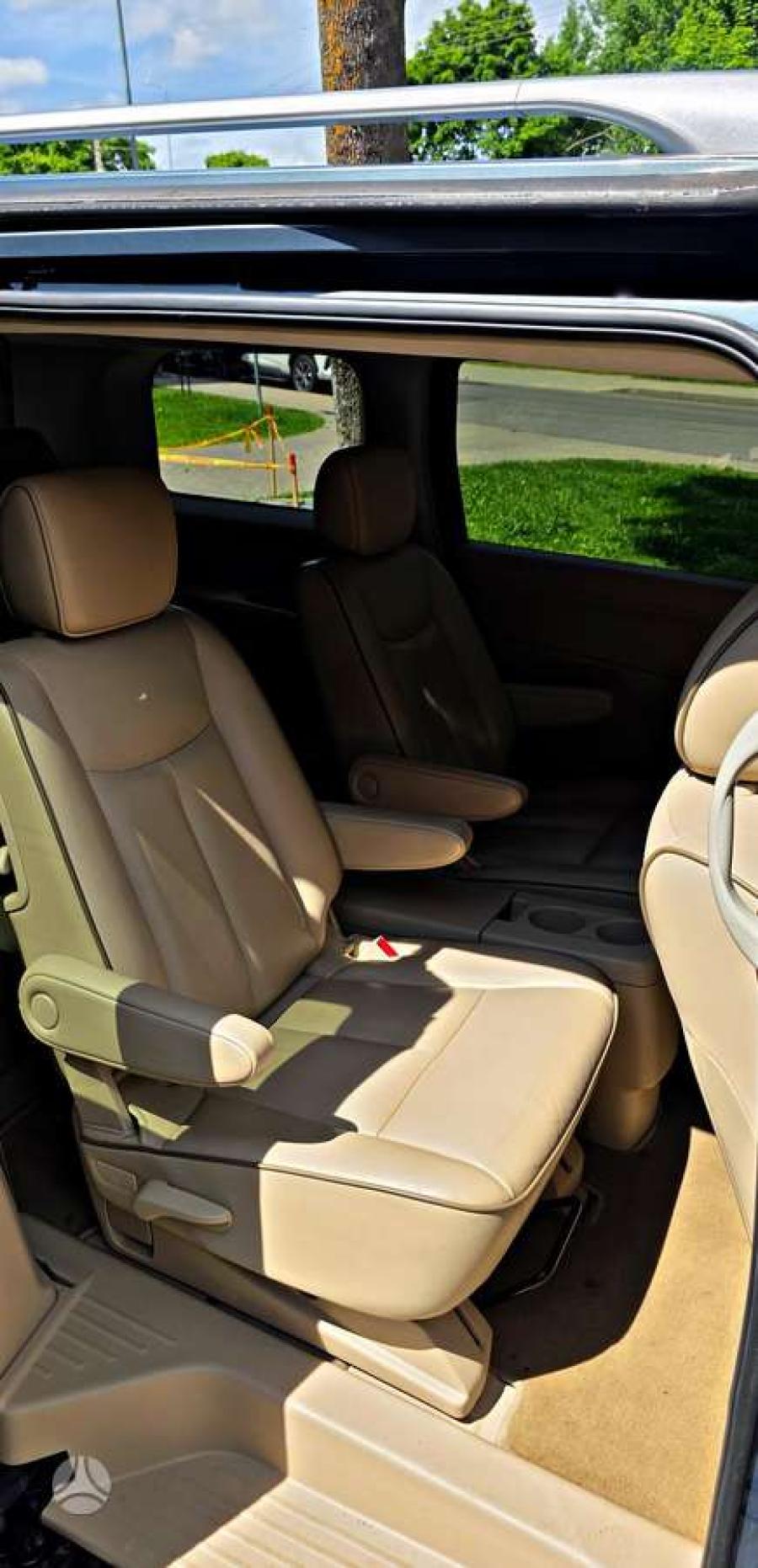 Pelēks Nissan Quest 2011 Viļņa, ar dzinēja tilpumu 3.50 L un nobraukumu 166 tūkst. km par 11500 €, foto 13 vietnē AUTOMOTO.COM.LV