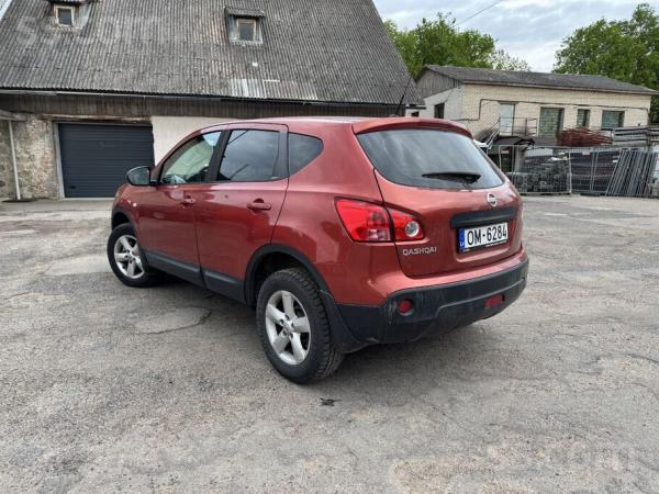 Oranžs Nissan Quest 2008 Rīga, ar dzinēja tilpumu 1.60 L un nobraukumu 179 tūkst. km par 3050 €, foto 4 vietnē AUTOMOTO.COM.LV