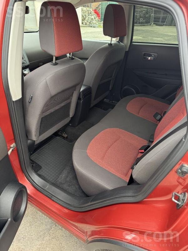 Oranžs Nissan Quest 2008 Rīga, ar dzinēja tilpumu 1.60 L un nobraukumu 179 tūkst. km par 3050 €, foto 6 vietnē AUTOMOTO.COM.LV