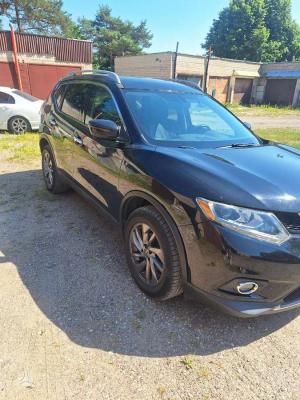 Black Nissan Rogue 2016 in Palanga, with an engine capacity of 2.49 L and mileage of 140 thousand km for 9500 €, photo 3 on AUTOMOTO.COM.LV