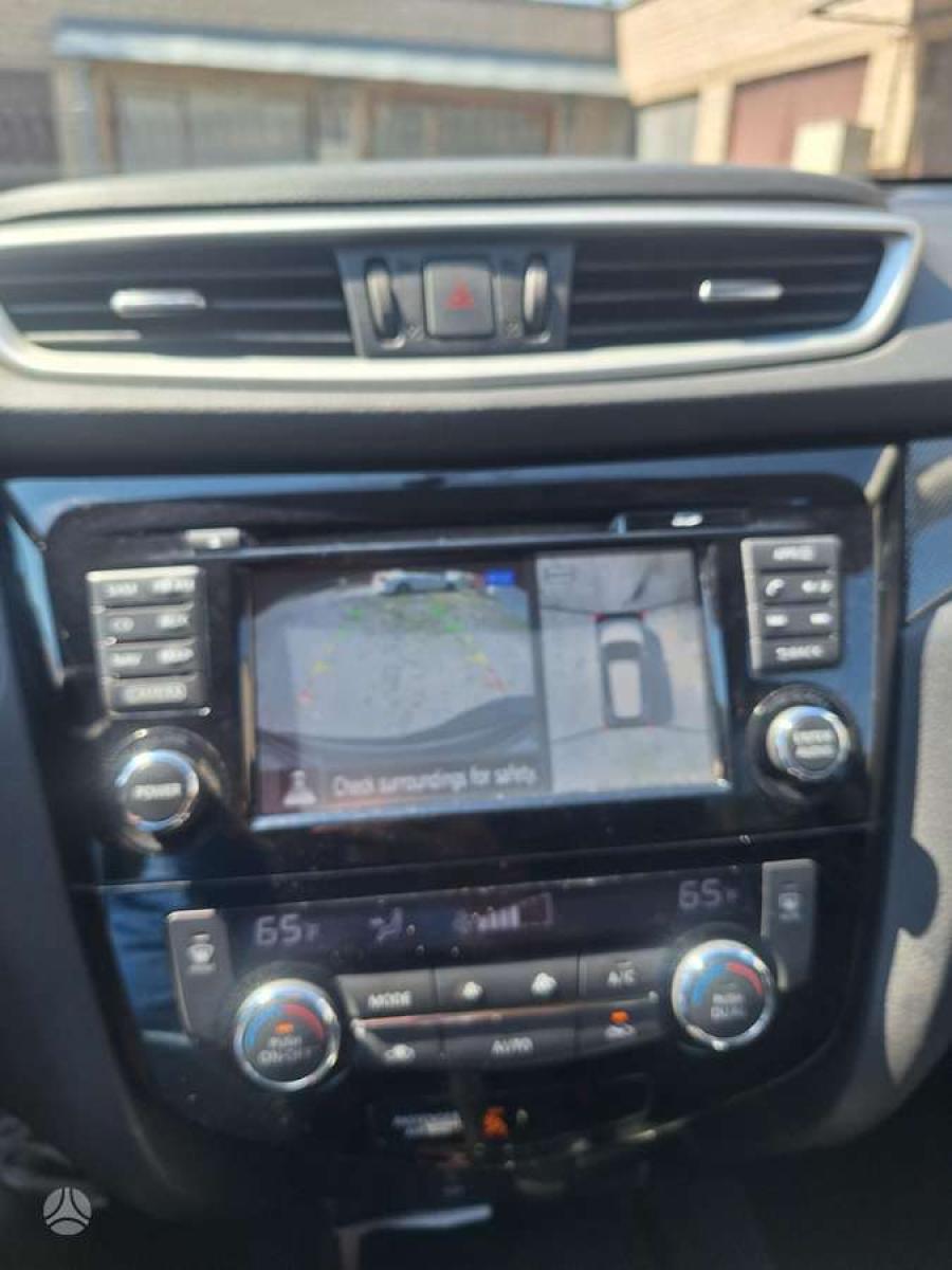 Black Nissan Rogue 2016 in Palanga, with an engine capacity of 2.49 L and mileage of 140 thousand km for 9500 €, photo 14 on AUTOMOTO.COM.LV