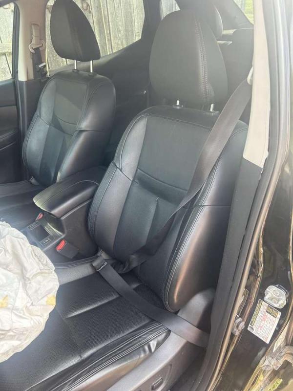 Black Nissan Rogue 2017 in Jurbarkas, with an engine capacity of 0.00 L and mileage of 98 thousand km for 6000 €, photo 7 on AUTOMOTO.COM.LV