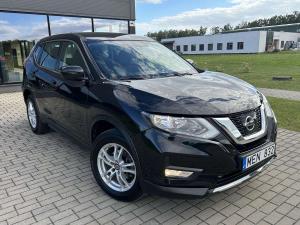 Black Nissan Rogue 2017 in Prienai, with an engine capacity of 2.50 L and mileage of 73 thousand km for 10950 €, photo 7 on AUTOMOTO.COM.LV