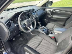 Black Nissan Rogue 2017 in Prienai, with an engine capacity of 2.50 L and mileage of 73 thousand km for 10950 €, photo 8 on AUTOMOTO.COM.LV
