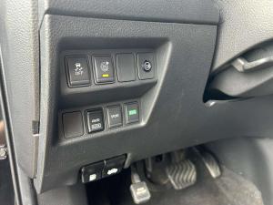 Black Nissan Rogue 2017 in Prienai, with an engine capacity of 2.50 L and mileage of 73 thousand km for 10950 €, photo 19 on AUTOMOTO.COM.LV