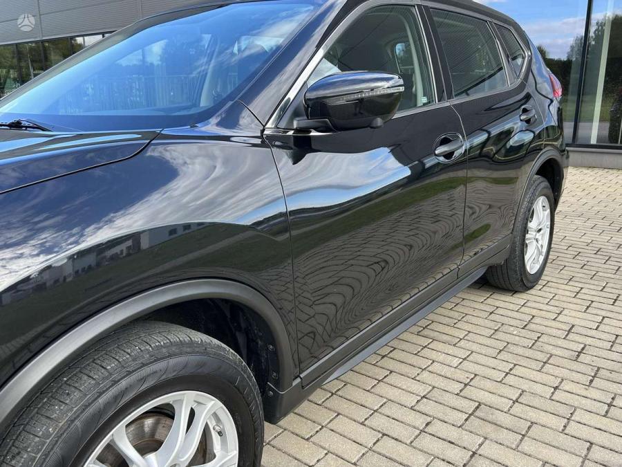 Black Nissan Rogue 2017 in Prienai, with an engine capacity of 2.50 L and mileage of 73 thousand km for 10950 €, photo 23 on AUTOMOTO.COM.LV