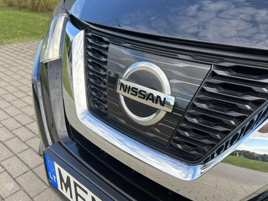 Black Nissan Rogue 2017 in Prienai, with an engine capacity of 2.50 L and mileage of 73 thousand km for 10950 €, photo 26 on AUTOMOTO.COM.LV