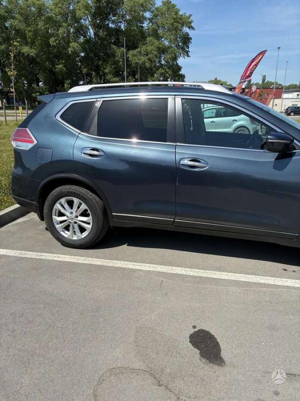 Blue Nissan Rogue 2015 in Klaipeda, with an engine capacity of 2.49 L and mileage of 154 thousand km for 6500 €, photo 3 on AUTOMOTO.COM.LV