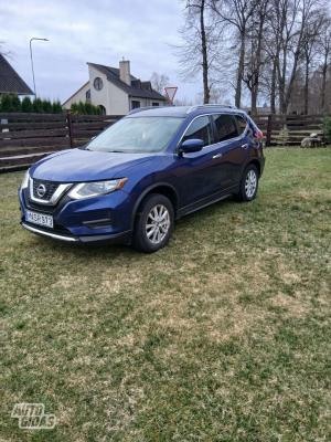Nissan Rogue 2017 in Panevezys, with an engine capacity of 2.50 L and mileage of 273 thousand km for 6500 €, photo 3 on AUTOMOTO.COM.LV
