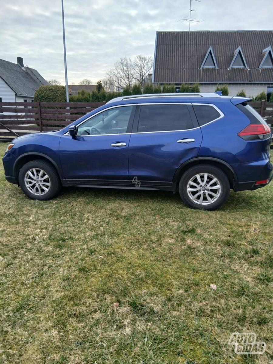 Nissan Rogue 2017 in Panevezys, with an engine capacity of 2.50 L and mileage of 273 thousand km for 6500 €, photo 7 on AUTOMOTO.COM.LV